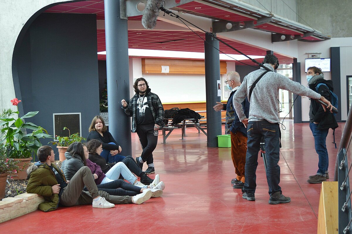 Les terminales CPH TCVUJ en collaboration artistique avec la compagnie ...